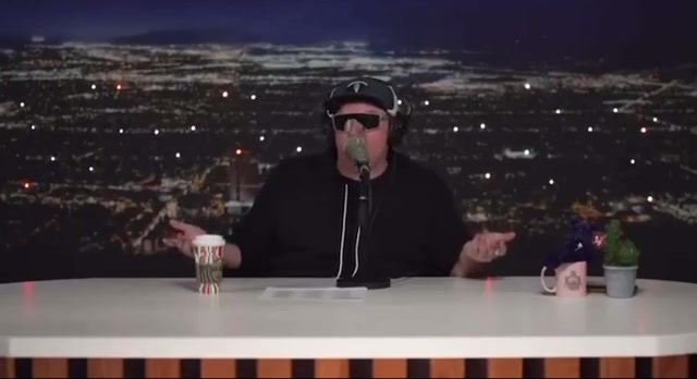 ‘This Is Going to Be a Big Problemo’: Comedian Tim Dillon Roasts Vivek ...